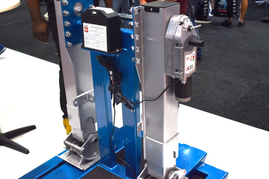 eLEG Landing Leg System - Razor International